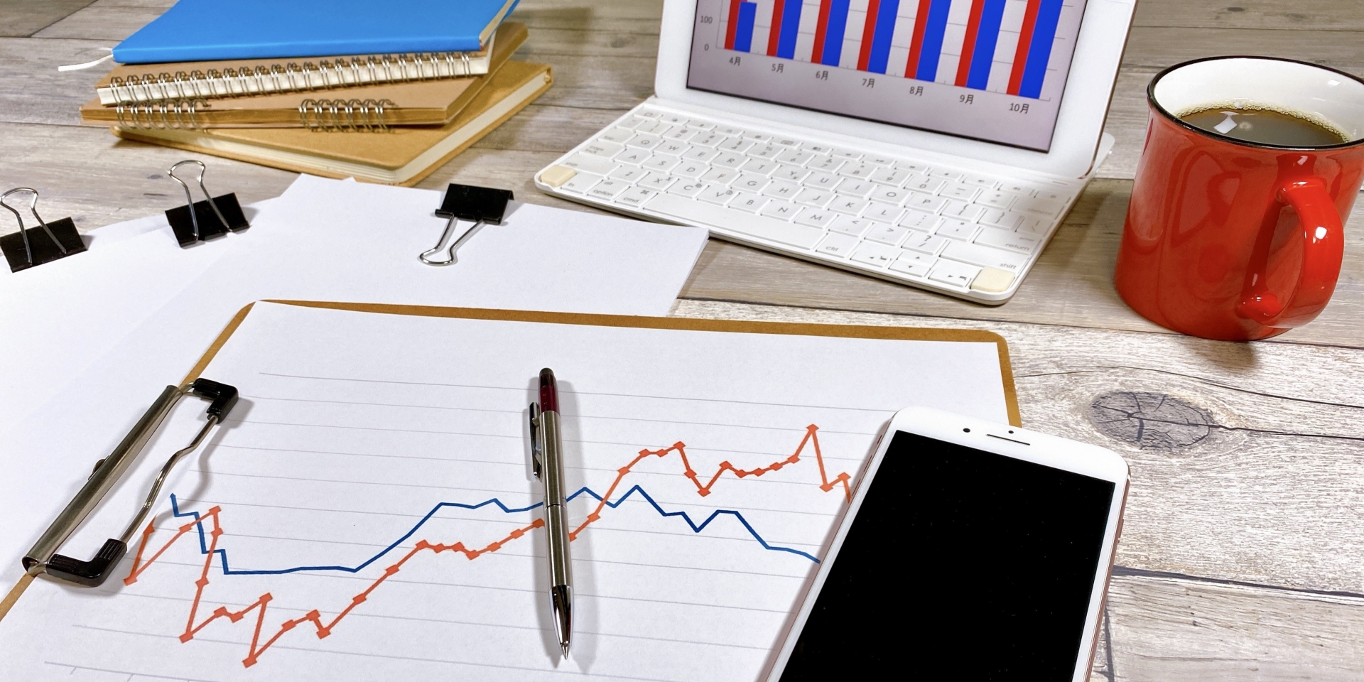 SWOT分析とは？経営戦略に落とし込む基礎から活用事例、成功のポイントまで徹底解説！ | 株式会社koujitsu | 事業戦略・マーケティング戦略で企業の伴走支援