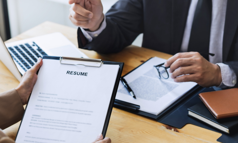 事業戦略に役立つ資格を7つご紹介！取得するメリットも徹底解説 | 株式会社koujitsu | 事業戦略・マーケティング戦略で企業の伴走支援