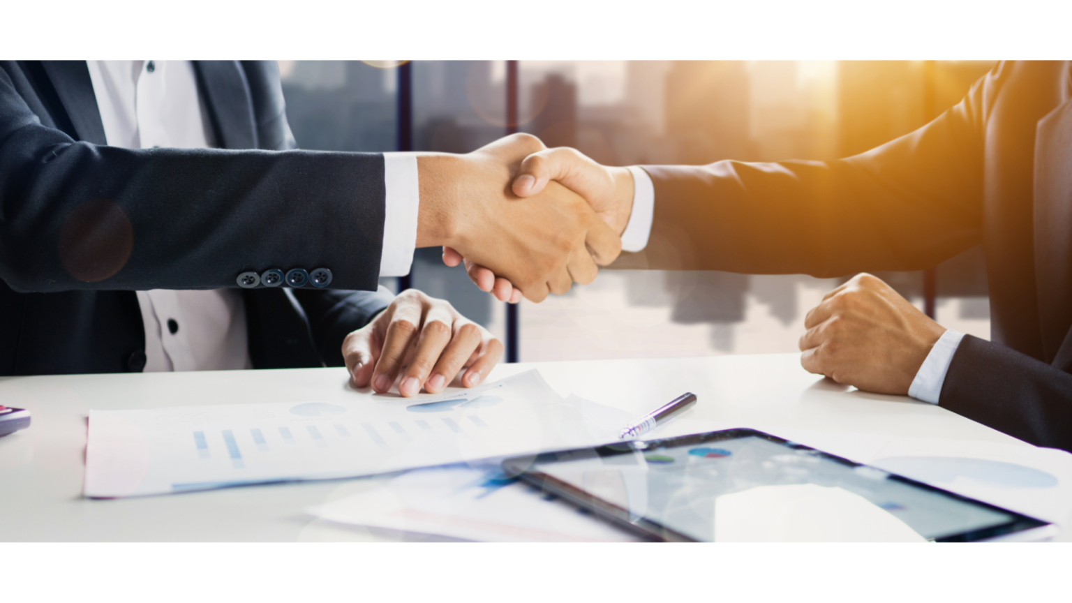 ビジネス戦略とは？効果的なフレームワークや手順について解説 | 株式会社koujitsu | 事業戦略・マーケティング戦略で企業の伴走支援